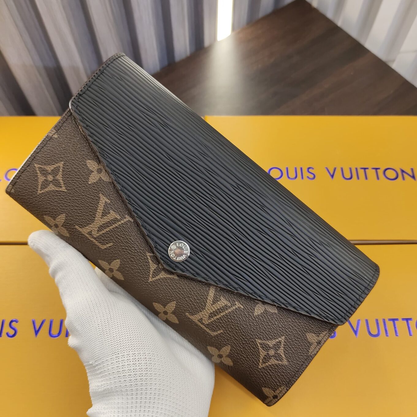 Louis Vuitton Black Pallas Wallet - TheLuxuryTag