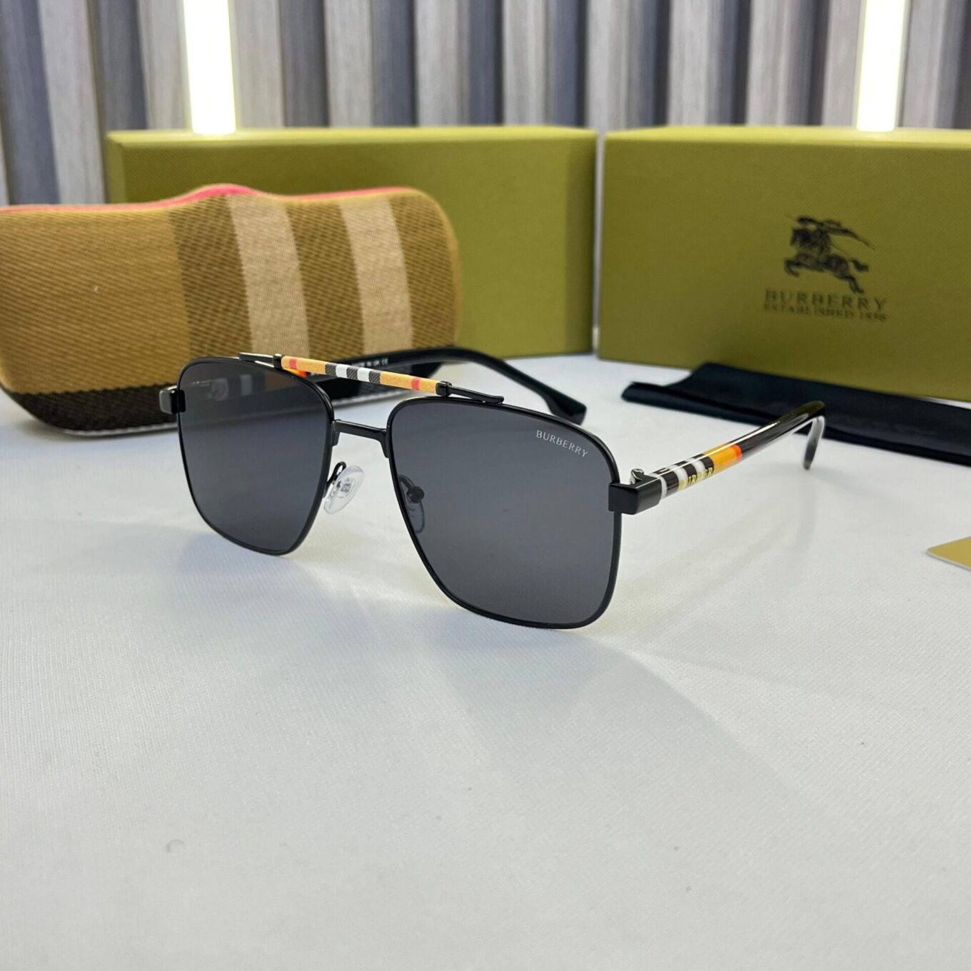 Buy Burberry Aviator Sunglass For Men - Online