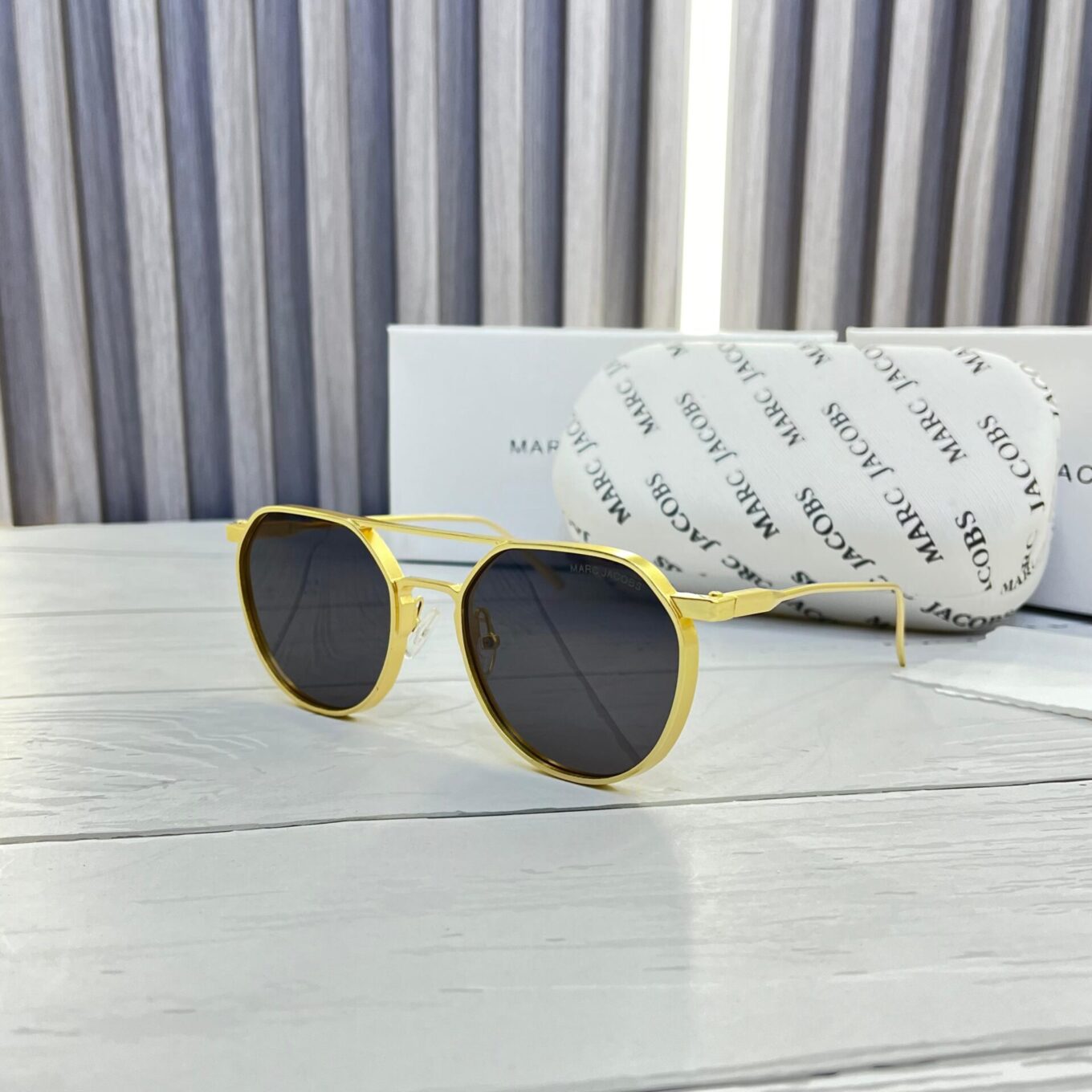 Buy Marc Jacob Round Aviator Sunglass For Men - Online