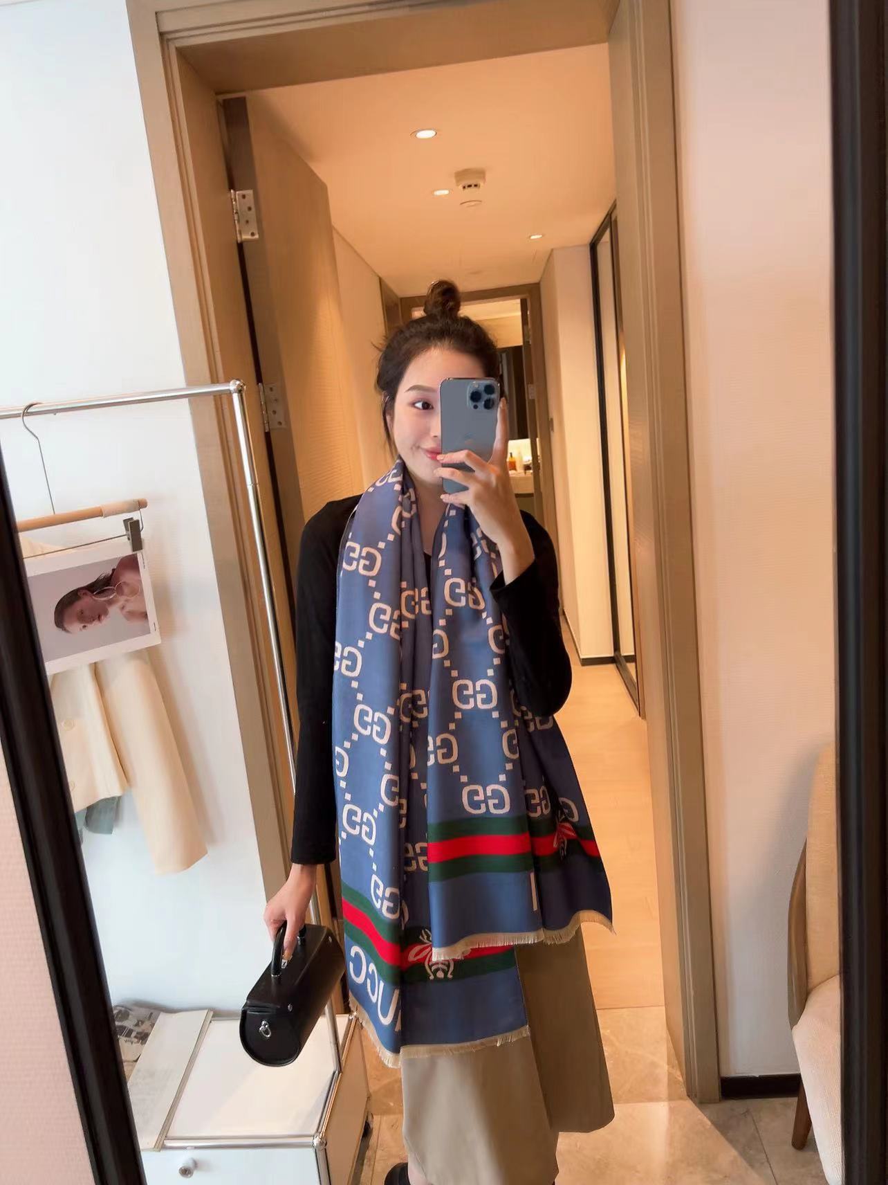 Gucci Wollen Blue Colour Stole (With Box) - TheLuxuryTag