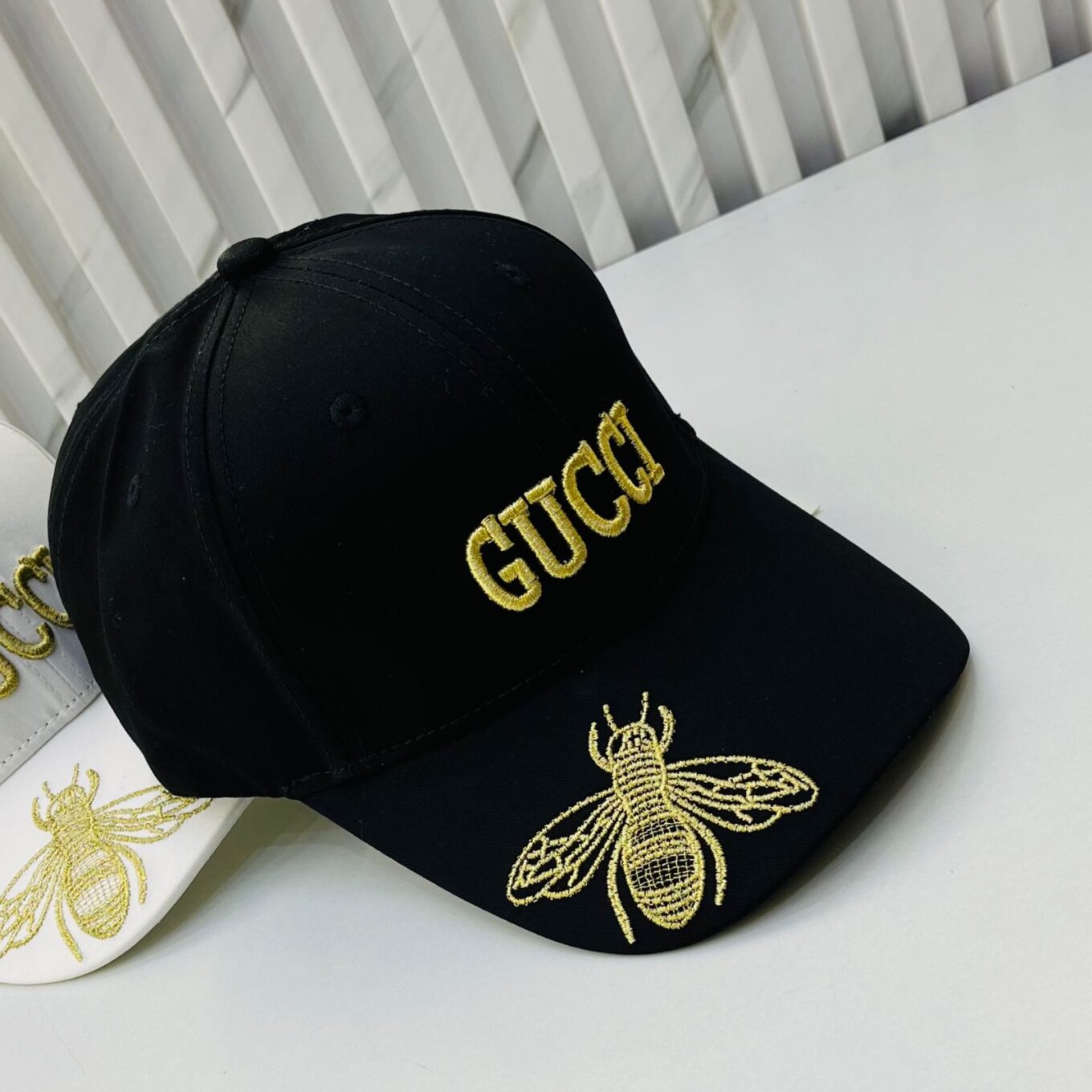 Buy Gucci bee Black Baseball Cap - Online