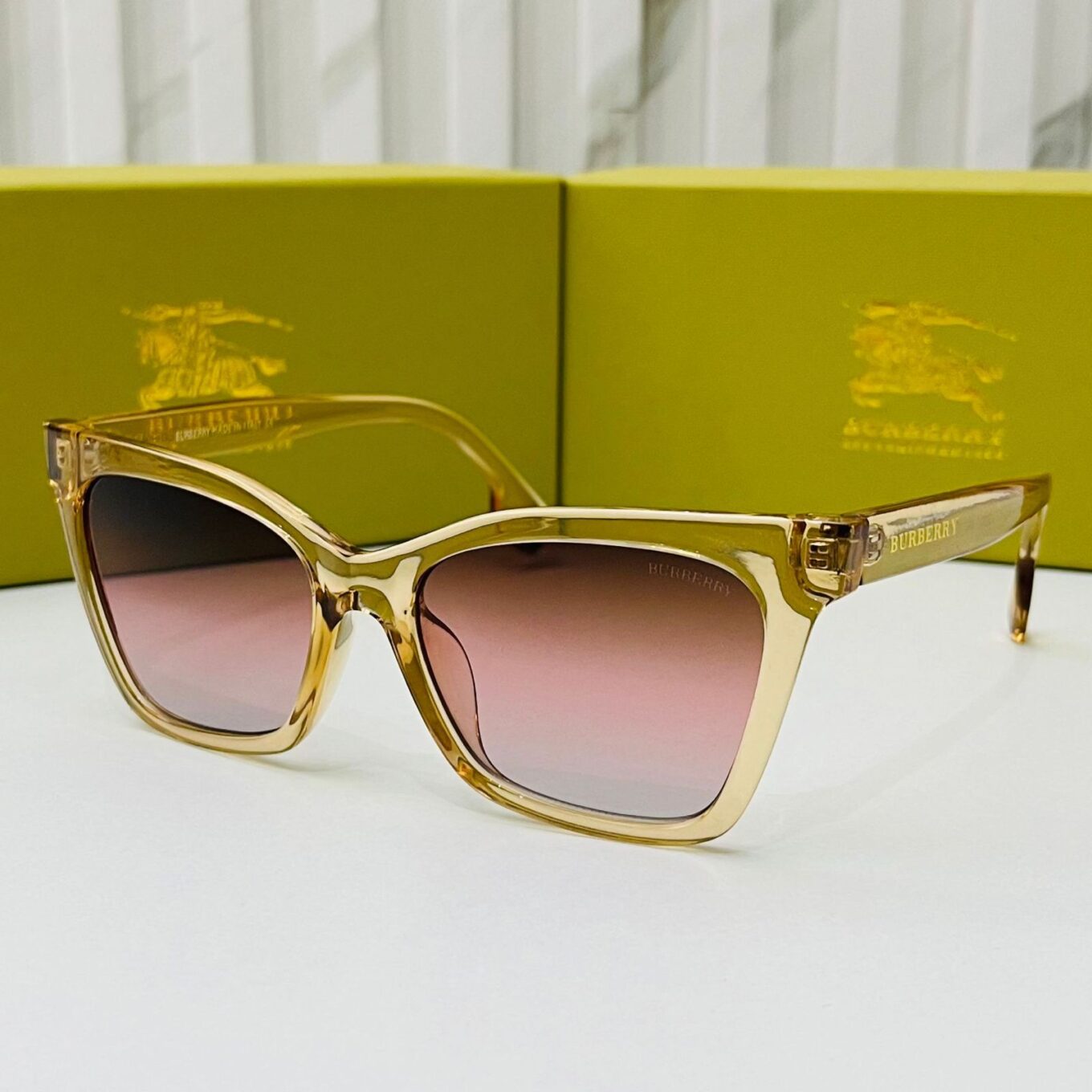 Buy Burberry Sunglass For Women - Online