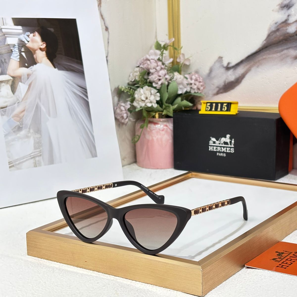 Hemes Polarized Sunglass For Women - TheLuxuryTag